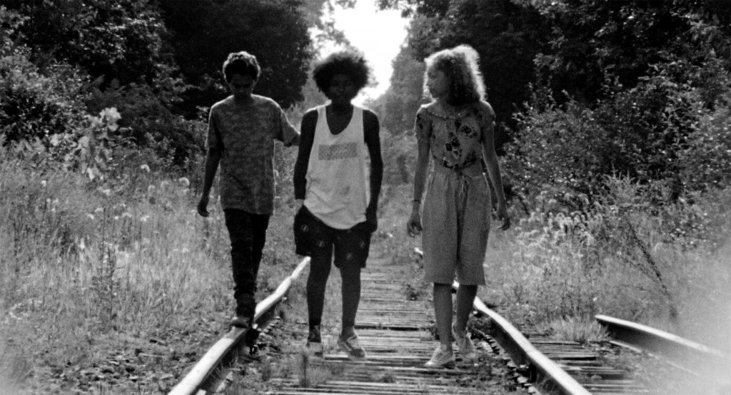 Sweet Thing 2020 - DVDBay